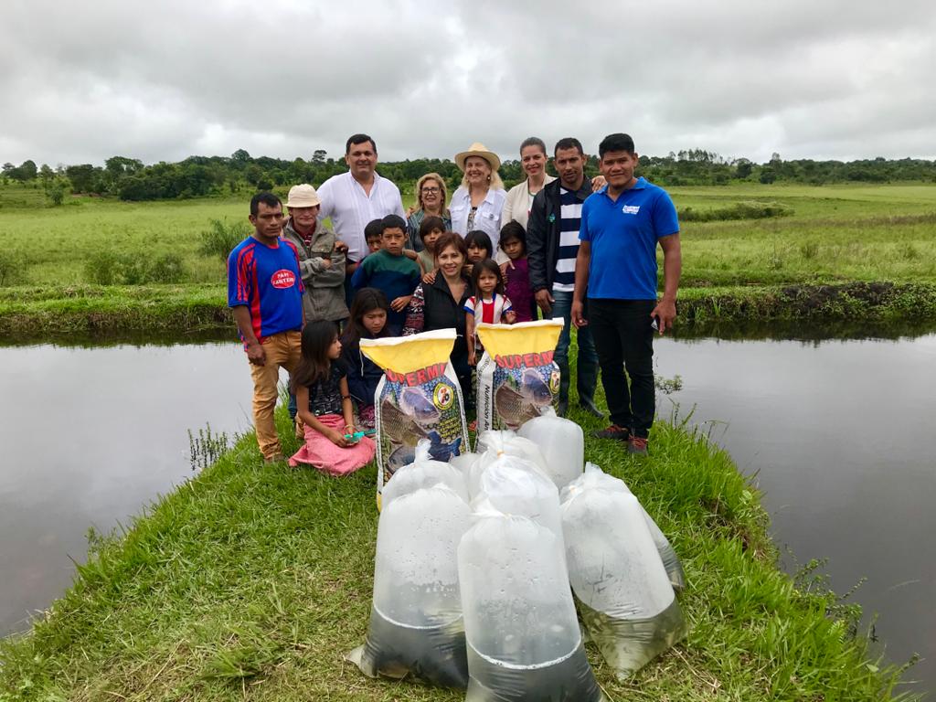 Delegación solidaria encabezada por la CAS-ARP entregó ayudas y regalos ...